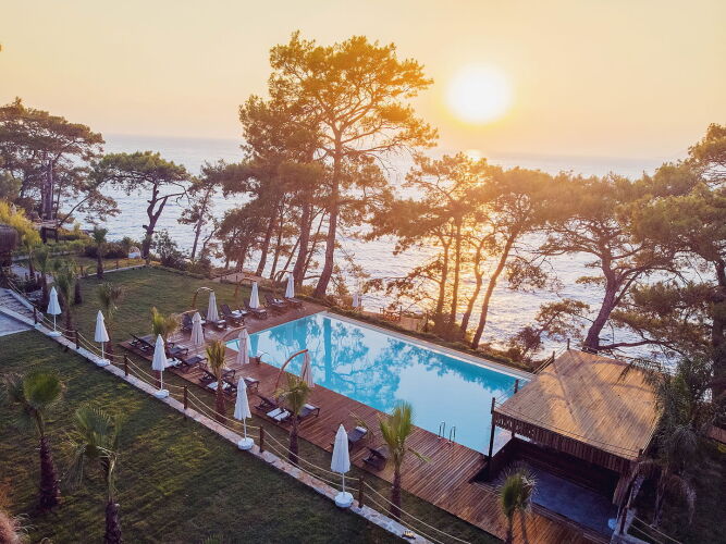 Lov Faralya (+16 Adults Only) - Uzunyurt