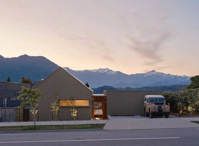 Scout - Architectural Design - Sleeps 6 - Wanaka