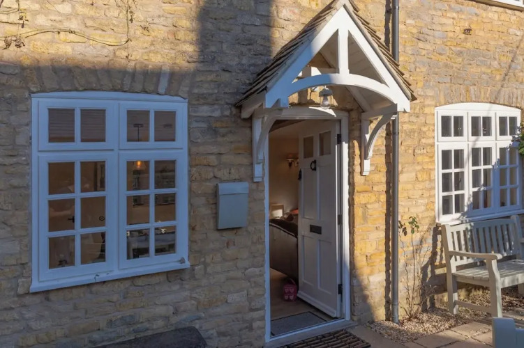 Jasmine Cottage-2bd In Heart Of Bourton - Bourton-on-the-Water