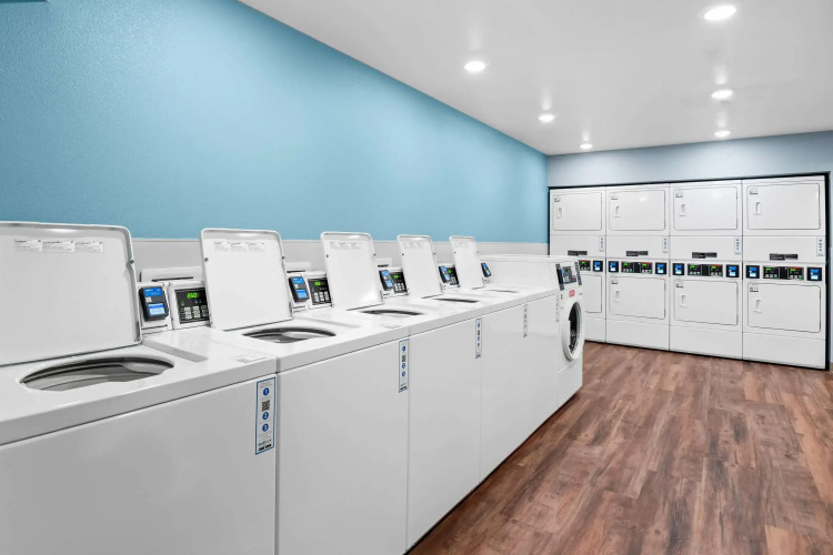 Woodspring Suites Richmond Airport - Chesterfield