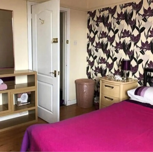 Central Falkirk 3 Bedroom Apartment - Falkirk