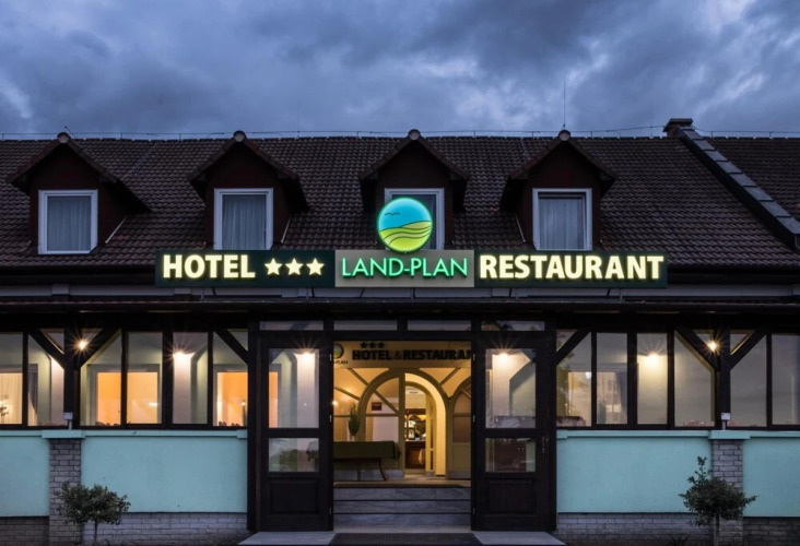 Land Plan Hotel And Restaurant - Győr