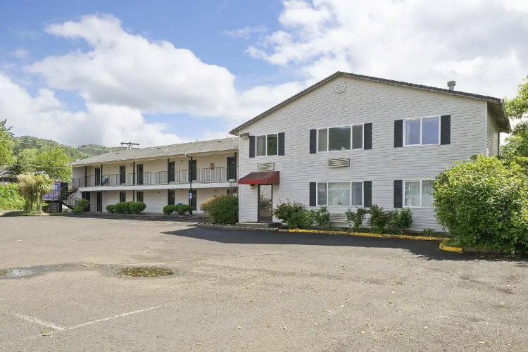 Garibaldi Inn At The Bay - Tillamook, OR