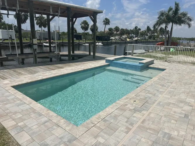 Reel 'Em Inn - Oak St 3 Bedroom Home By Redawning - Fort Myers Beach, FL