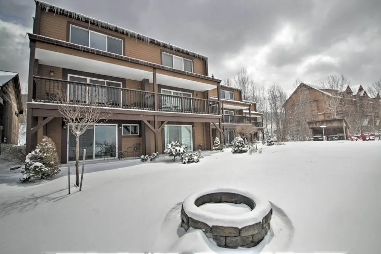 Slopeside Burke Mtn Condo W/ Amenity Access! - Burke Mountain, VT