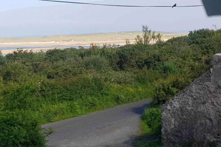 Traditional 3-bed Cottage Sea Mountain Views - County Donegal