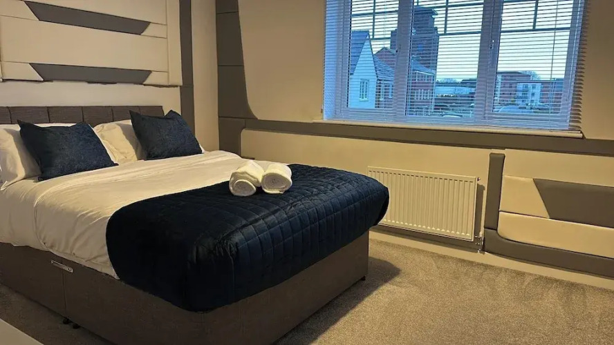 Goodwood Drive Hideaway - 4br House - Wolverhampton