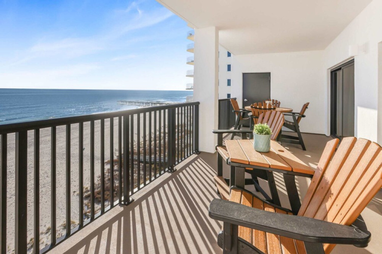 Palms 915- Premier Beachfront Condo 3 Bedrooms Sleeps 8 9th Floor - Orange Beach, AL