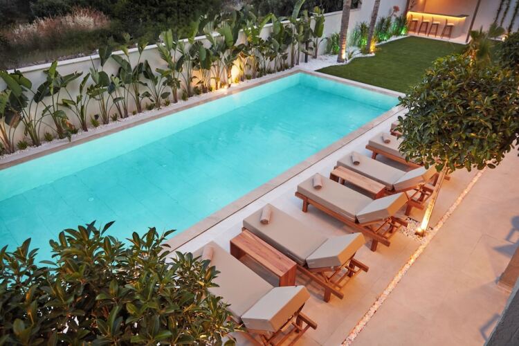 Venzi Ayayorgi Adult Only +15 - Dalyan