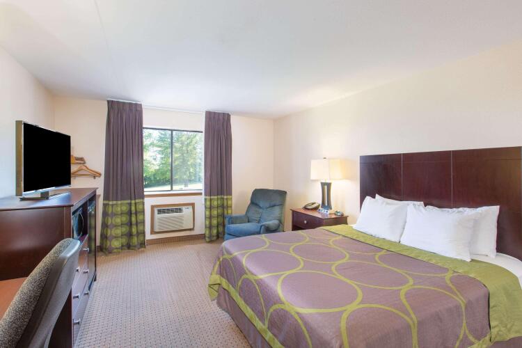 Super 8 By Wyndham Danville - Harrodsburg, KY