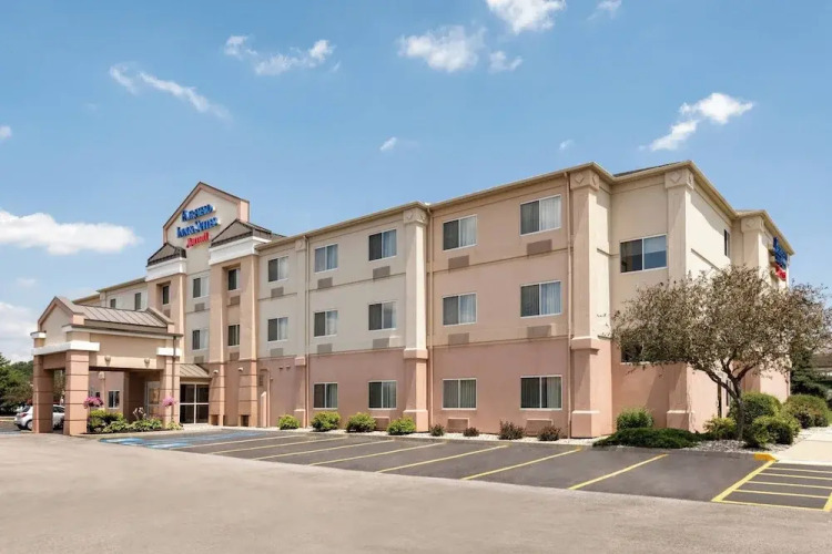 Fairfield Inn & Suites By Marriott Toledo Maumee - Toledo, OH