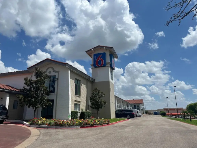 Studio 6 Suites Euless, Tx – Dfw West - Euless, TX