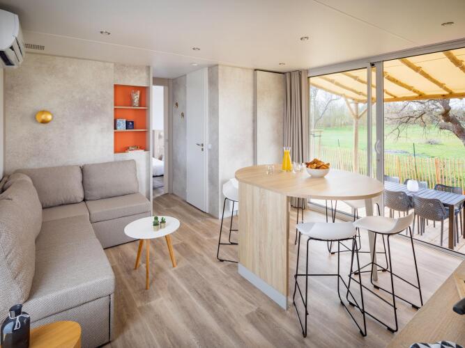 Beautiful Chalet With Air Conditioning, In A Holiday Park, 1.5 Km From The Beach - Languedoc-Roussillon