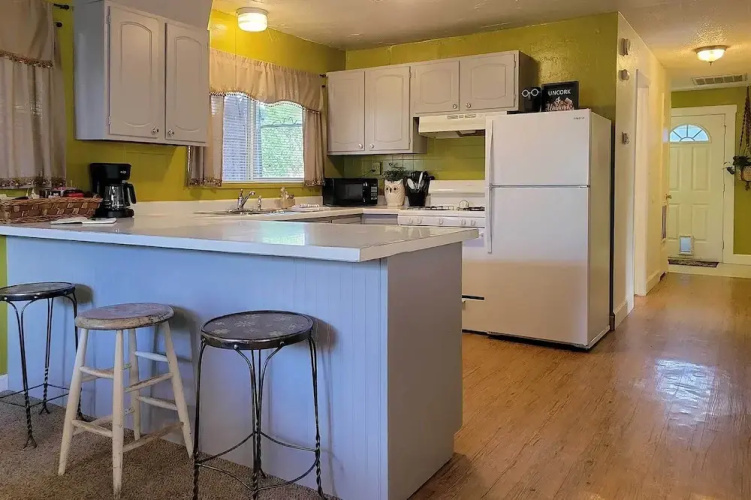 Quaint & Cozy Cottage: 3 Mi To Palisade Wineries! - Palisade, CO