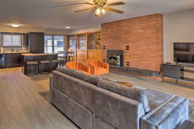 Sleek Deadwood Getaway < 1 Mi To Downtown! - Deadwood, SD