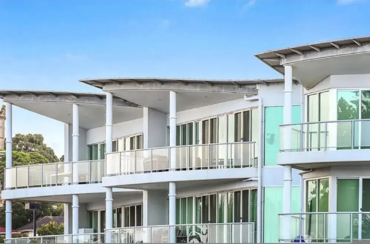 Gallery Resort Style Penthouse No 13 - South Australia