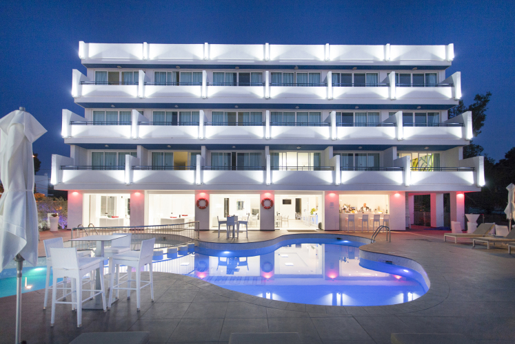 Apartamentos Typic Marina Playa - Adults Only - Sant Antoni de Portmany