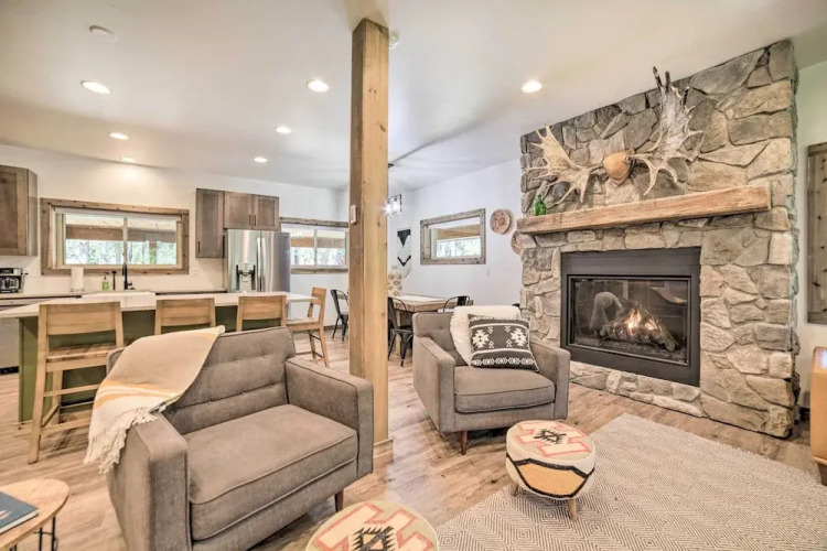 Swiss Cabin In Mack's Inn: Game Room & Fire Pit! - Island Park, ID