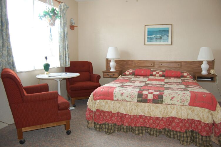 Florence Lighthouse Inn - Florence, OR
