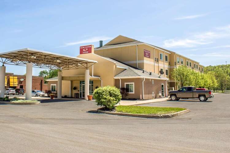 Econo Lodge - Conneaut Lake, PA
