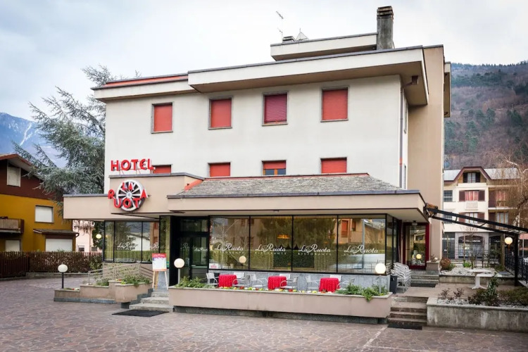 Hotel La Ruota - Lombardy