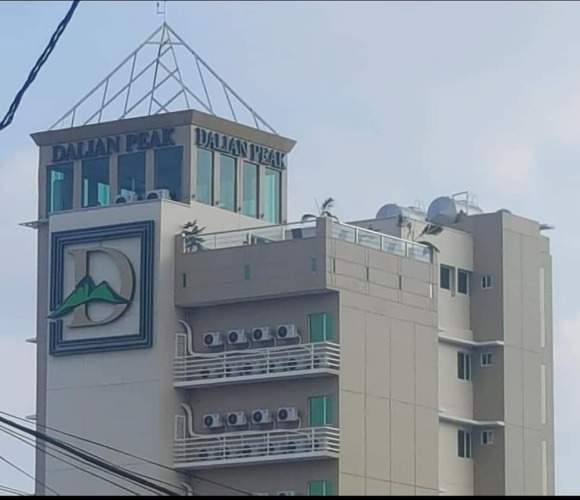 Dalian Peak Hotel - Porac
