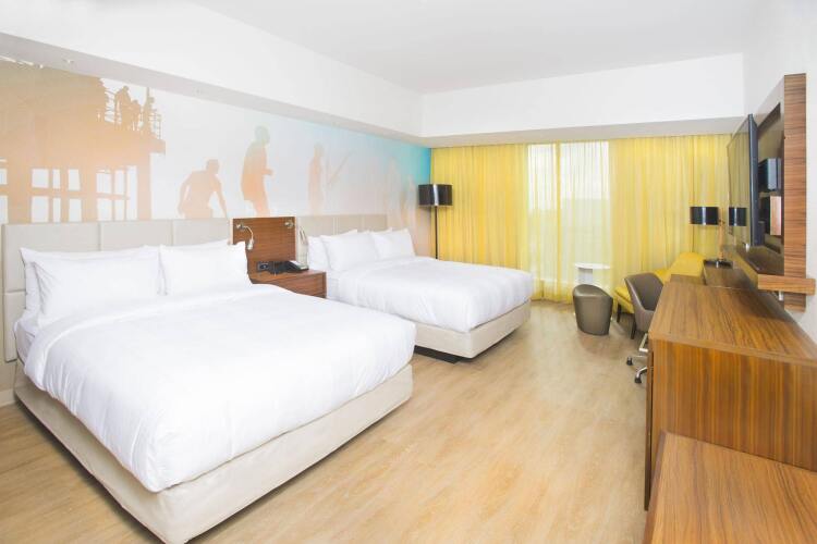 Courtyard By Marriott Santa Monica - Santa Monica, CA