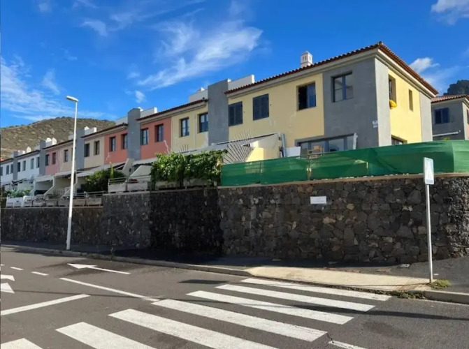 Villa-costaadeje-4br-balcony-wifi-parking - Costa Adeje