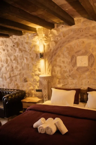 Rose Moon Cave - Nevşehir