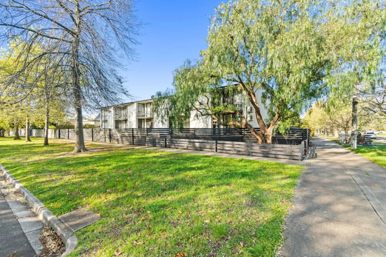 Peppertree Apartments - 瑟爾