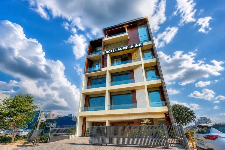 Hotel Aurelia Inn Near Airport Road Sector 82 Mohali Chandigarh - Ajitgarh