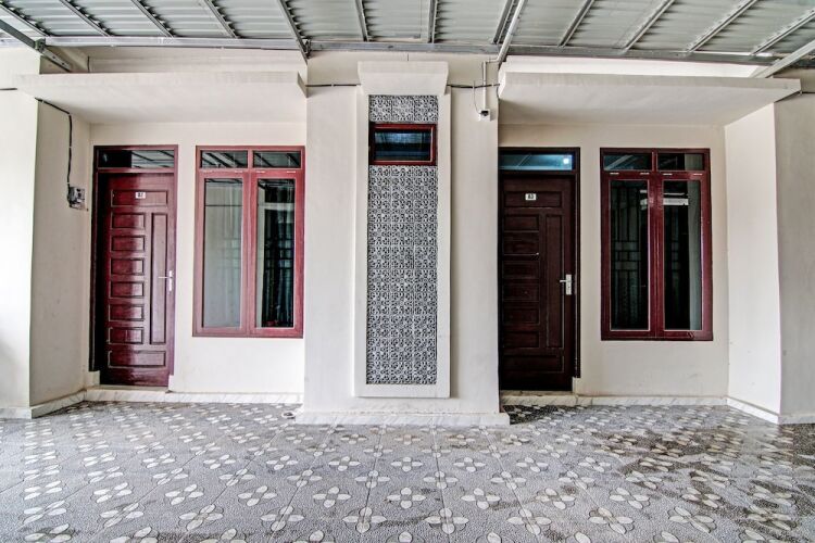 Oyo 92176 Sandira Syariah - Dumai