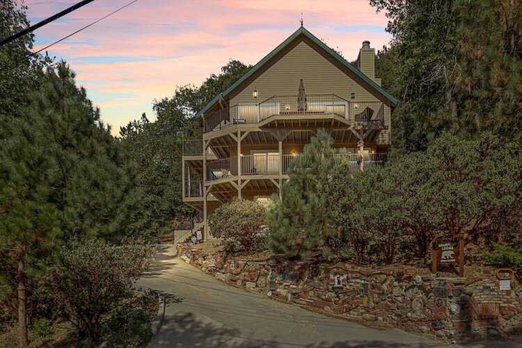 Bearfoot Lodge At Lake Arrowhead - San Bernardino