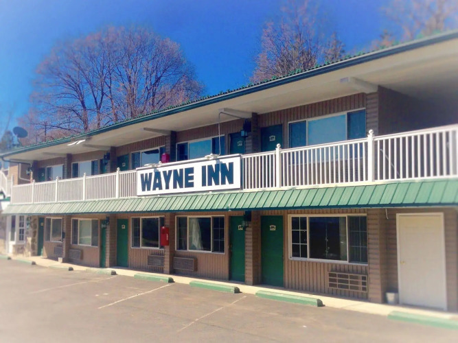 Wayne Inn - Beach Lake, PA