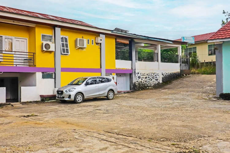 Oyo 92484 Wisma Permata Syariah - Bangko