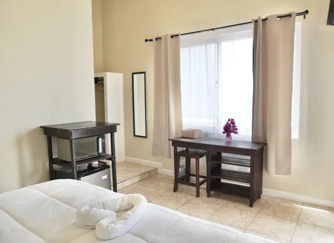 Ocean View Hotel And Restaurant - Roatán