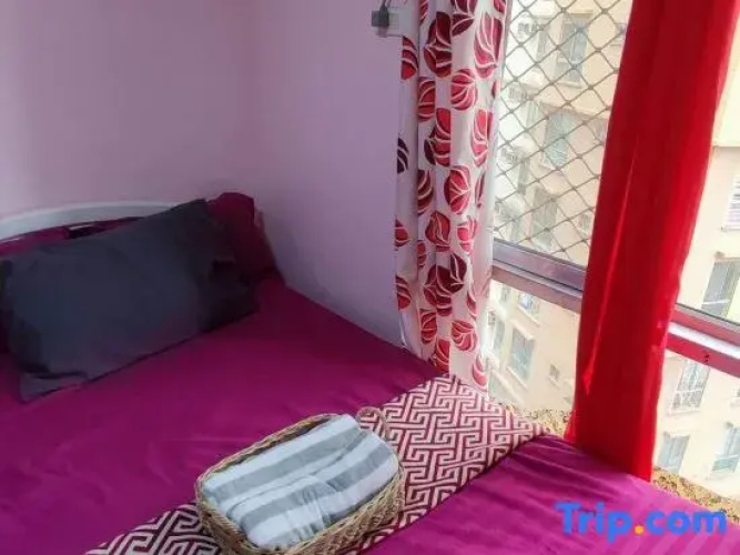 "Budget - No Frills" One Bedroom Condo Near Manila Airport With Kitchen. Ideal For Transient. 10k - Las Piñas