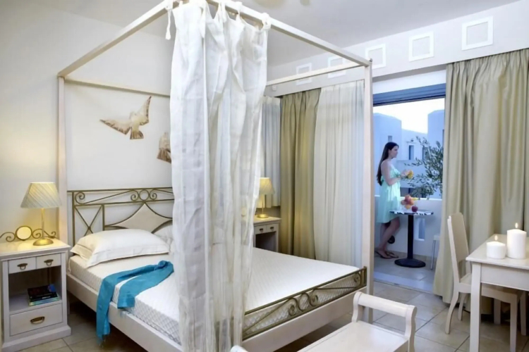 Mitos Suites - Naxos