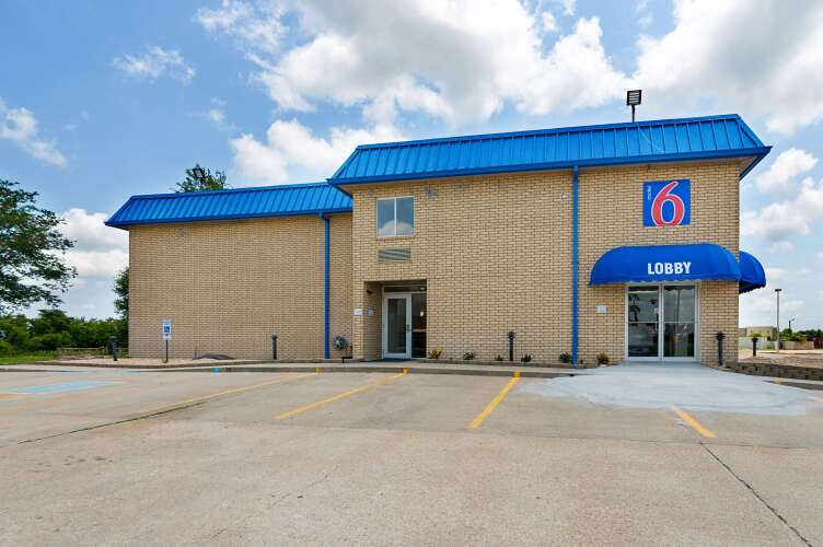 Motel 6 New Iberia, La - New Iberia, LA