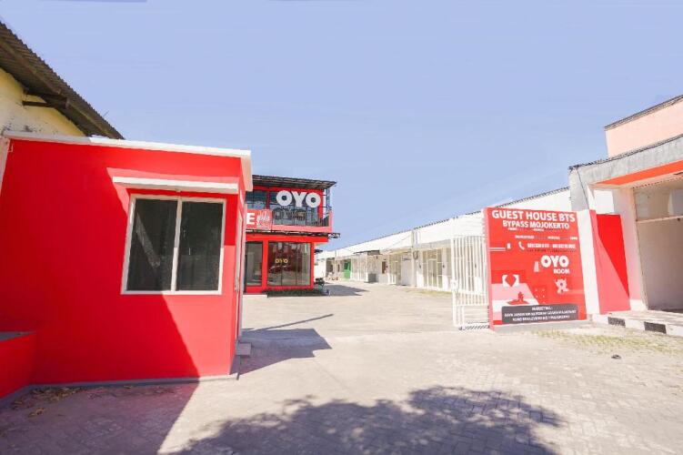 Hotel O Mojoanyar Near Terminal Bis Mojokerto - Mojokerto