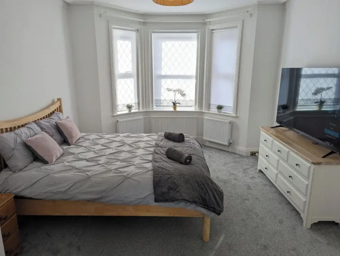 Cosy Bee - Boscombe