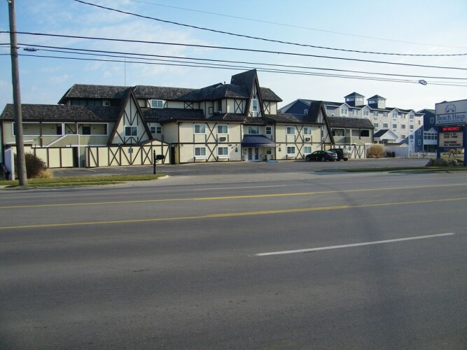 The Beach Haus Resort - Traverse City, MI