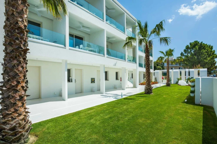 Cocoons Luxury Suites & Villas - Halkidiki