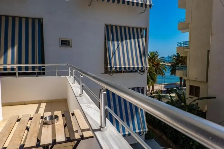 Meraki Rooms - Sarandë