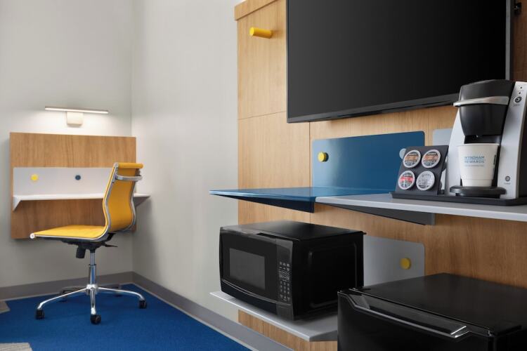 Microtel By Wyndham Lachute - Laurentides