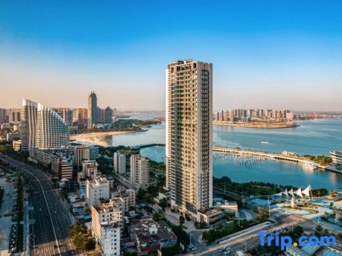 Me Liz Hood - Zhanjiang