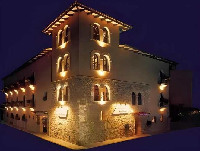 Petit Hotel Restaurante Ses Rotges - Adults Only - 