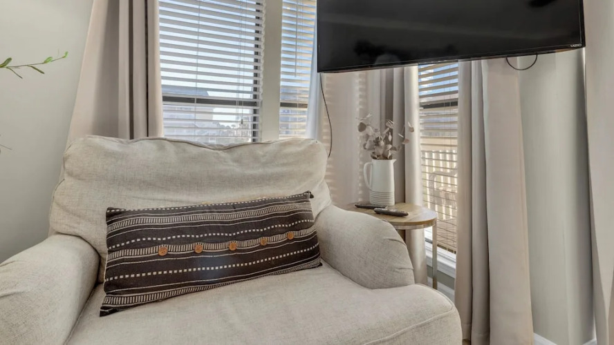 Destin Studio With Resort Amenities And Private Beach Access - Destin, FL