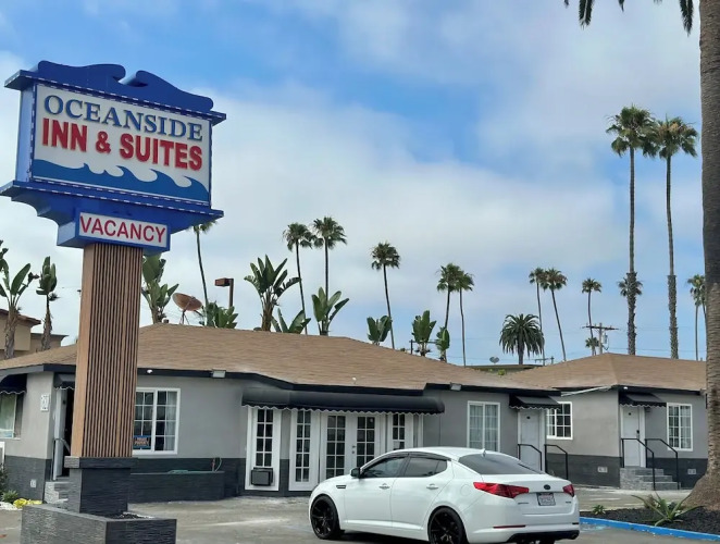 Oceanside Inn & Suites - Carlsbad, CA