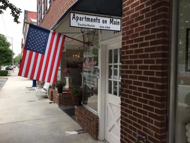 Little Inn On Main - Washington, NC